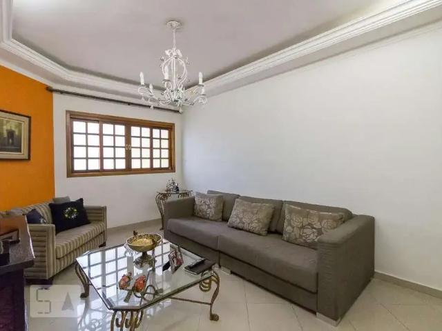 Casa / Sobrado para Locação em Guarulhos/SP Vila Rosália 4 Quartos