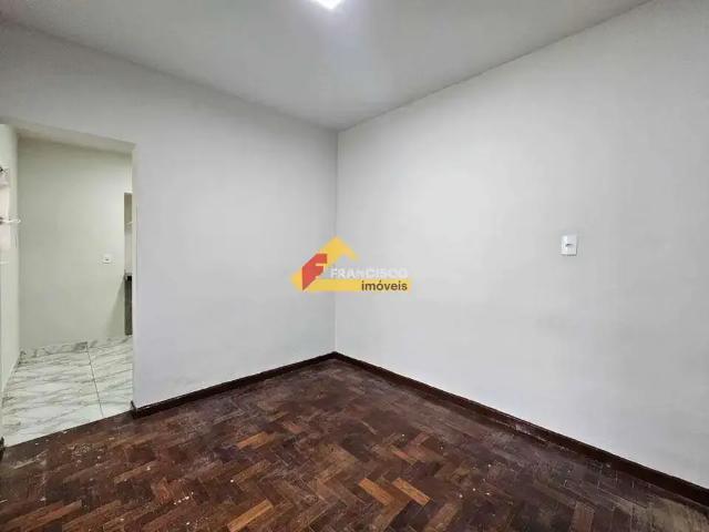 Casa / Sobrado para Locação em Divinópolis/MG Afonso Pena 2 Quartos
