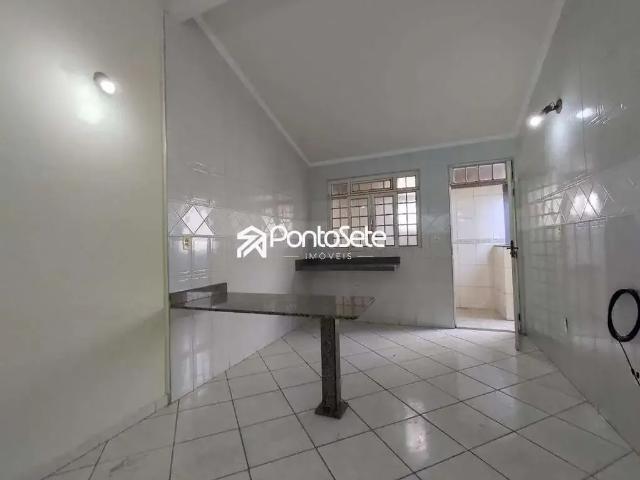 Casa / Sobrado para Locação em Divinópolis/MG Afonso Pena 2 Quartos