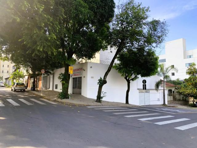 Casa / Sobrado para Locação em Divinópolis/MG Bom Pastor 3 Quartos