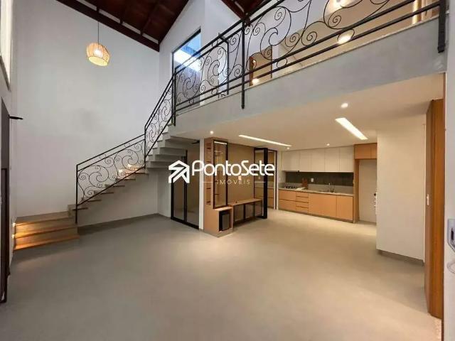 Casa / Sobrado para Locação em Divinópolis/MG Centro 3 Quartos