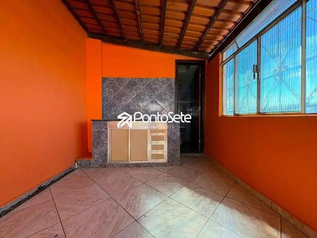 Casa / Sobrado para Locação em Divinópolis/MG Quintino 3 Quartos
