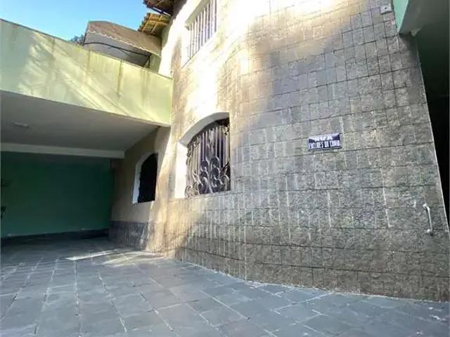 Casa / Sobrado para Locação em Diadema/SP Centro 6 Quartos