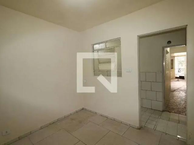Casa / Sobrado para Locação em Diadema/SP Centro 1 Quartos