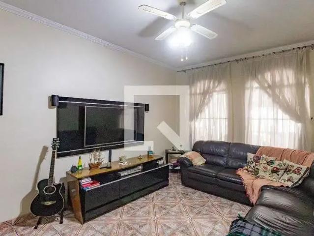 Casa / Sobrado para Locação em Diadema/SP Centro 2 Quartos