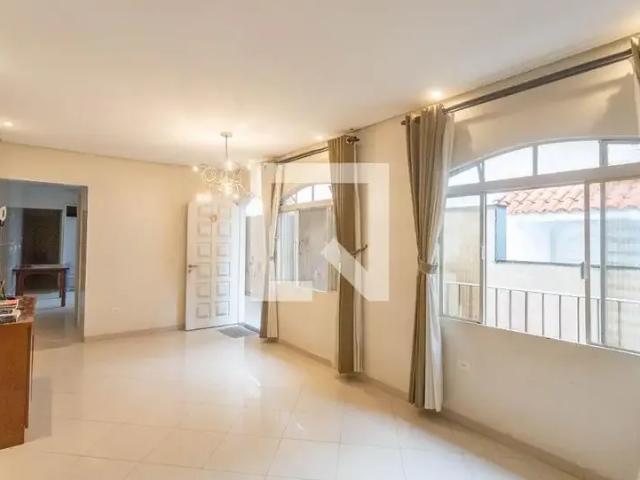 Casa / Sobrado para Locação em Diadema/SP Centro 3 Quartos