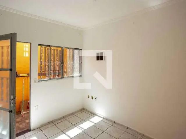 Casa / Sobrado para Locação em Diadema/SP Piraporinha 2 Quartos