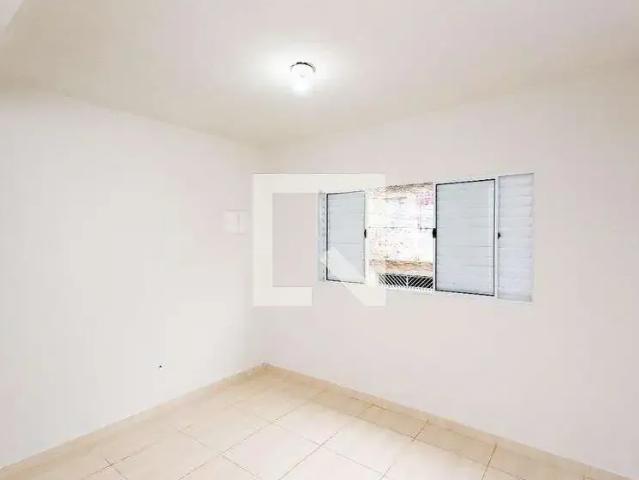 Casa / Sobrado para Locação em Diadema/SP Serraria 2 Quartos