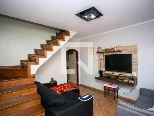Casa / Sobrado para Locação em Diadema/SP Taboão 2 Quartos
