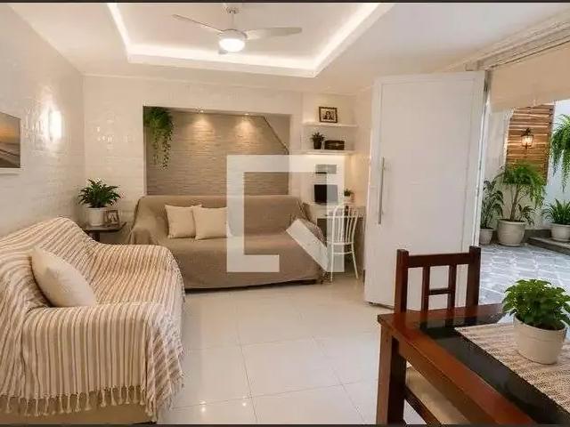 Casa / Sobrado para Locação em Duque de Caxias/RJ Centro 1 Quartos