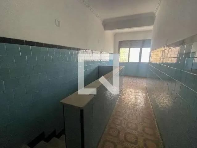 Casa / Sobrado para Locação em Duque de Caxias/RJ Centro 2 Quartos