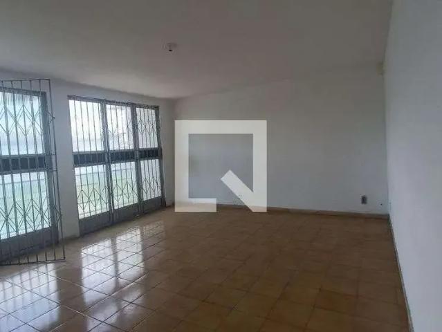 Casa / Sobrado para Locação em Duque de Caxias/RJ Bar dos Cavaleiros 3 Quartos