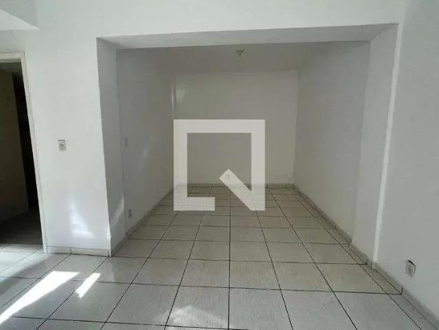 Casa / Sobrado para Locação em Duque de Caxias/RJ Doutor Laureano 1 Quartos