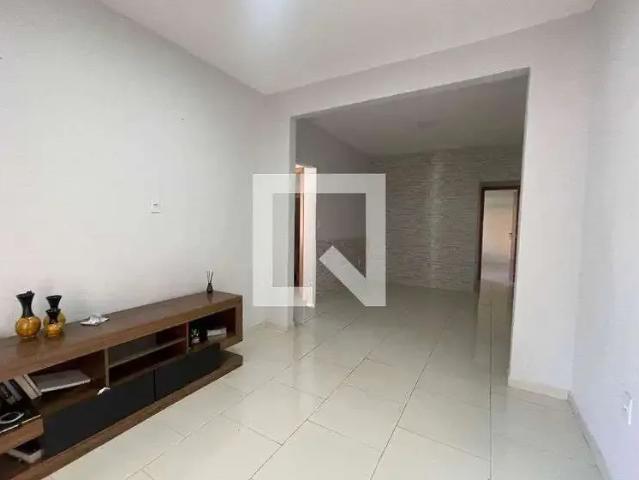 Casa / Sobrado para Locação em Duque de Caxias/RJ Jardim Olavo Bilac 2 Quartos