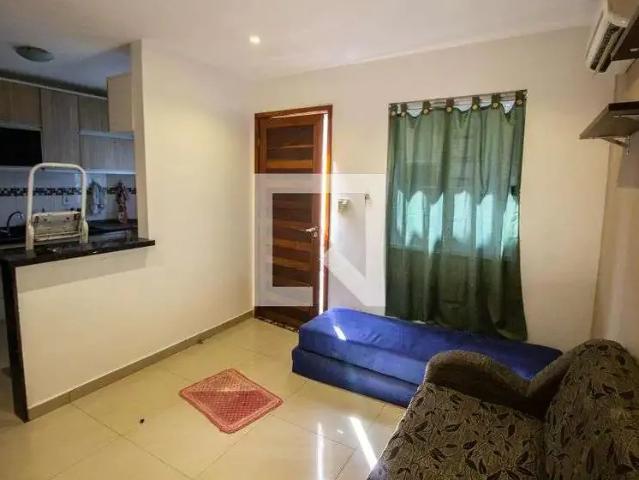 Casa / Sobrado para Locação em Duque de Caxias/RJ Jardim Primavera 2 Quartos