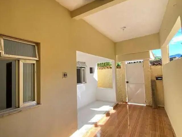 Casa / Sobrado para Locação em Duque de Caxias/RJ Jardim Rotsen 2 Quartos