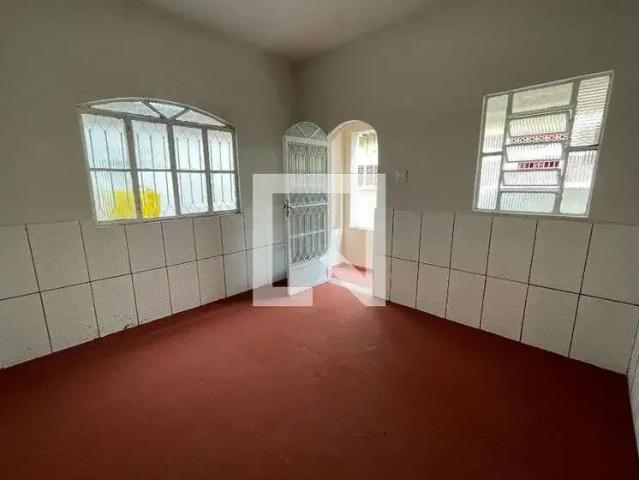 Casa / Sobrado para Locação em Duque de Caxias/RJ Jardim Vinte e Cinco de Agosto 1 Quartos