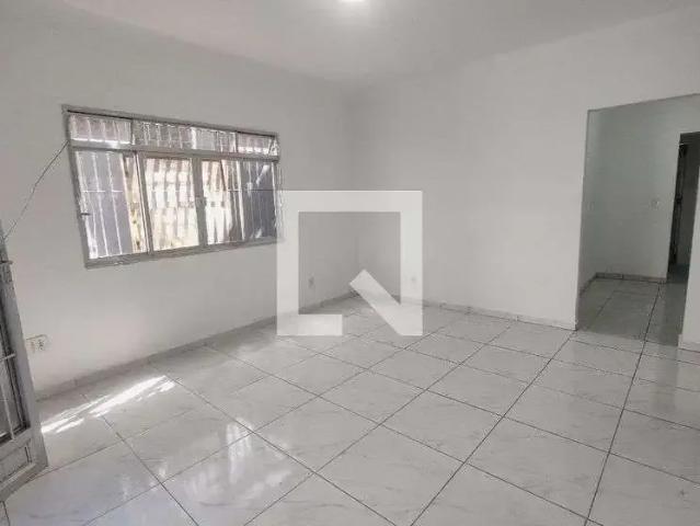 Casa / Sobrado para Locação em Duque de Caxias/RJ Jardim Vinte e Cinco de Agosto 4 Quartos