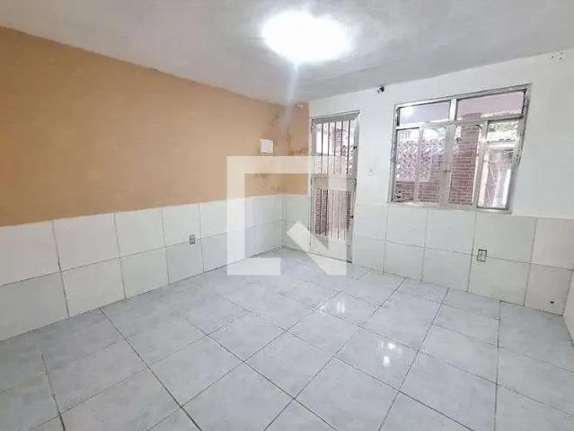 Casa / Sobrado para Locação em Duque de Caxias/RJ Saracuruna 1 Quartos