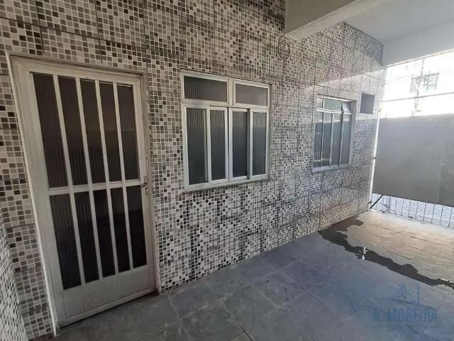 Casa / Sobrado para Locação em Duque de Caxias/RJ Vila São Luís 2 Quartos