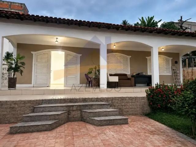 Casa / Sobrado para Locação em Duque de Caxias/RJ Vila São Luís 3 Quartos
