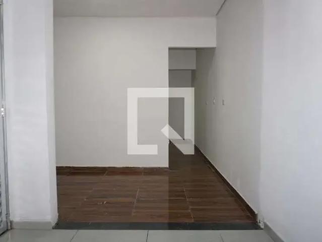 Casa / Sobrado para Locação em Embu das Artes/SP Jardim Santo Eduardo 1 Quartos