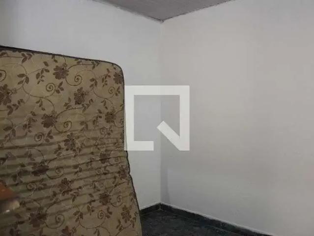 Casa / Sobrado para Locação em Embu das Artes/SP Jardim Santo Eduardo 2 Quartos