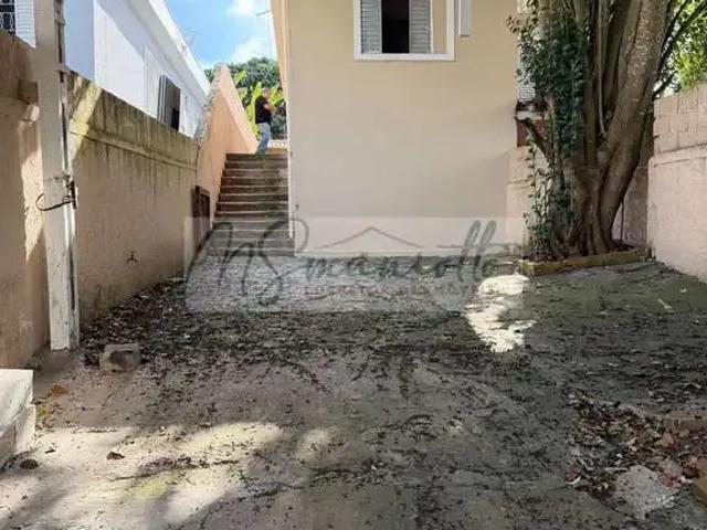 Casa / Sobrado para Locação em Embu das Artes/SP Jardim Pinheirinho 2 Quartos