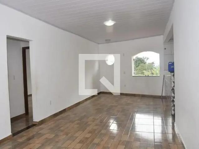 Casa / Sobrado para Locação em Embu das Artes/SP Jardim Pinheirinho 2 Quartos