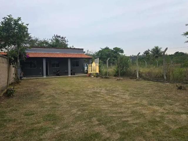 Casa / Sobrado para Locação em Esmeraldas/MG Centro 3 Quartos