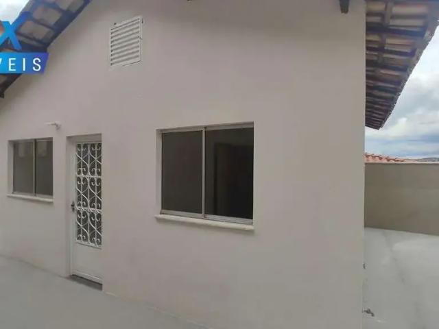 Casa / Sobrado para Locação em Esmeraldas/MG Floresta Encantada 2 Quartos
