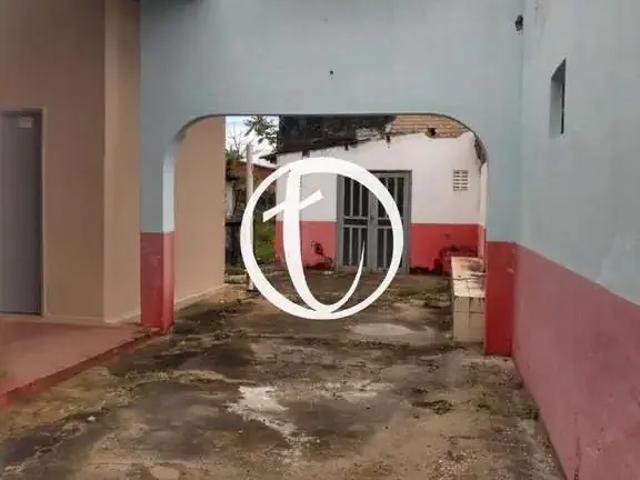 Casa / Sobrado para Locação em Esplanada/BA Centro 4 Quartos