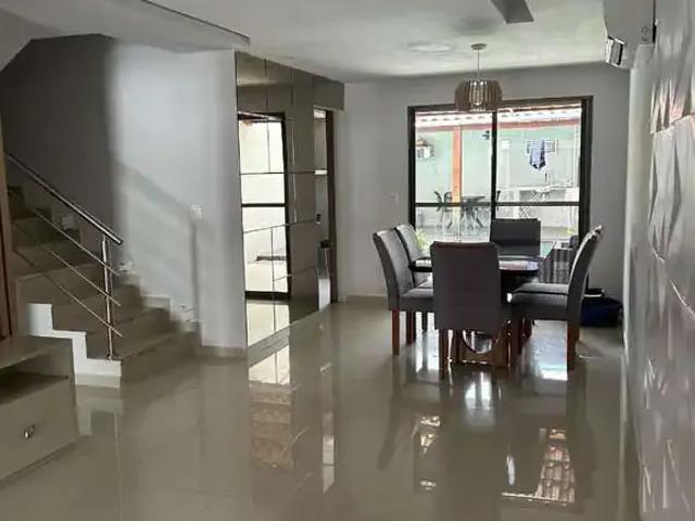 Casa / Sobrado para Locação em Eusébio/CE Centro 3 Quartos