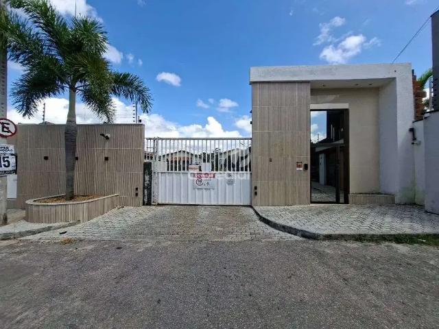 Casa / Sobrado para Locação em Eusébio/CE Urucunema 3 Quartos