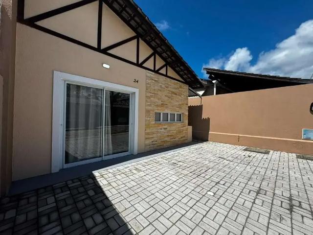 Casa / Sobrado para Locação em Eusébio/CE Urucunema 3 Quartos
