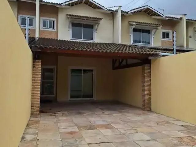Casa / Sobrado para Locação em Eusébio/CE Urucunema 3 Quartos