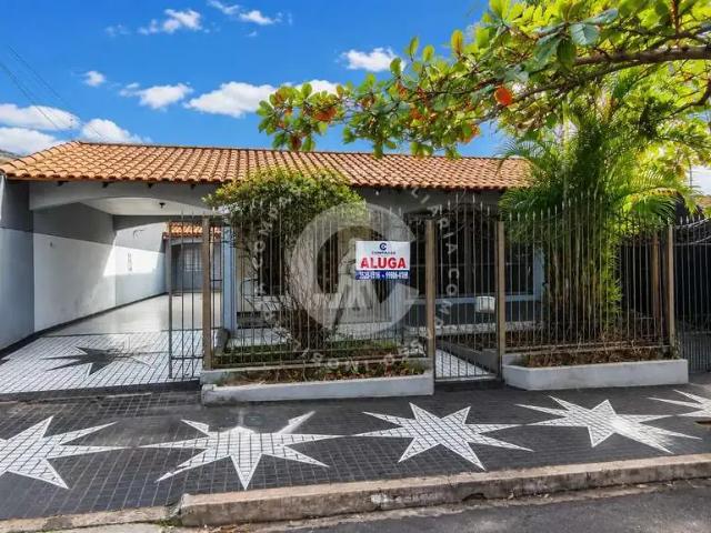 Casa / Sobrado para Locação em Foz do Iguaçu/PR Conjunto Libra 3 Quartos