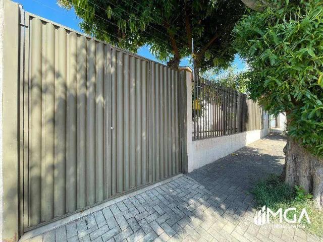 Casa / Sobrado para Locação em Foz do Iguaçu/PR Jardim São Paulo II 4 Quartos
