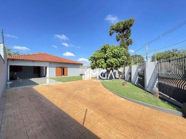 Casa / Sobrado para Locação em Foz do Iguaçu/PR Três Lagoas 3 Quartos