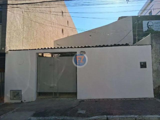 Casa / Sobrado para Locação em Fortaleza/CE Centro 2 Quartos