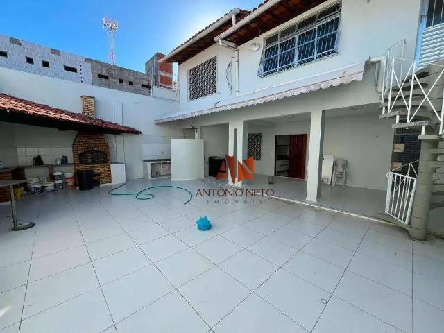 Casa / Sobrado para Locação em Fortaleza/CE Amadeu Furtado 4 Quartos