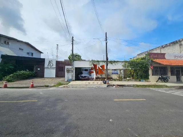 Casa / Sobrado para Locação em Fortaleza/CE Guararapes 3 Quartos