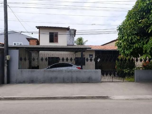 Casa / Sobrado para Locação em Fortaleza/CE Lagoa Redonda 4 Quartos