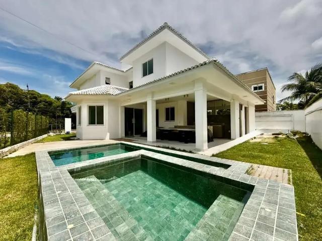 Casa / Sobrado para Locação em Fortaleza/CE Lagoa Redonda 5 Quartos
