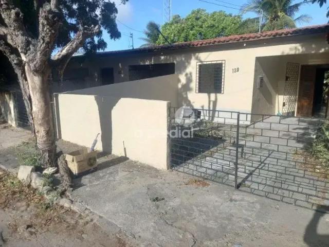 Casa / Sobrado para Locação em Fortaleza/CE Lagoa Redonda 2 Quartos