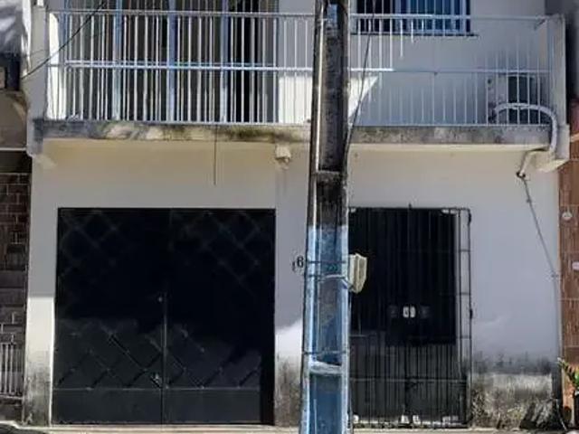 Casa / Sobrado para Locação em Fortaleza/CE Lagoa Redonda 3 Quartos