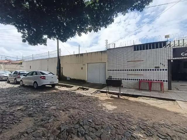 Casa / Sobrado para Locação em Fortaleza/CE Sapiranga 3 Quartos