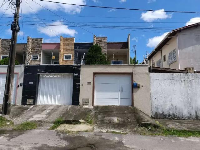 Casa / Sobrado para Locação em Fortaleza/CE Parque Dois Irmãos 2 Quartos