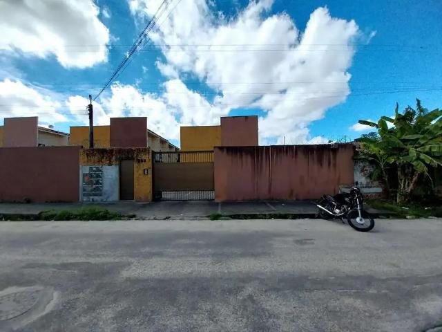 Casa / Sobrado para Locação em Fortaleza/CE Passaré 2 Quartos