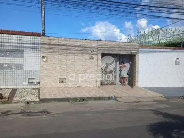 Casa / Sobrado para Locação em Fortaleza/CE Passaré 2 Quartos